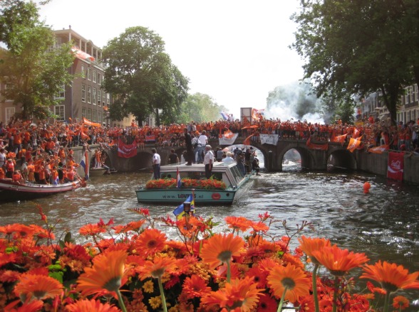 Learn Dutch lesson - Colours in Dutch; colors; words, sentences ...